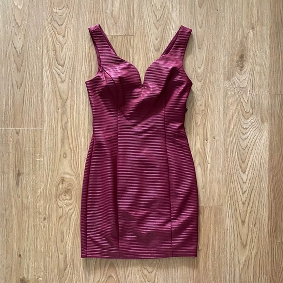 Guess | Dresses | Guess Bodycon Dress Nwt | Poshmark